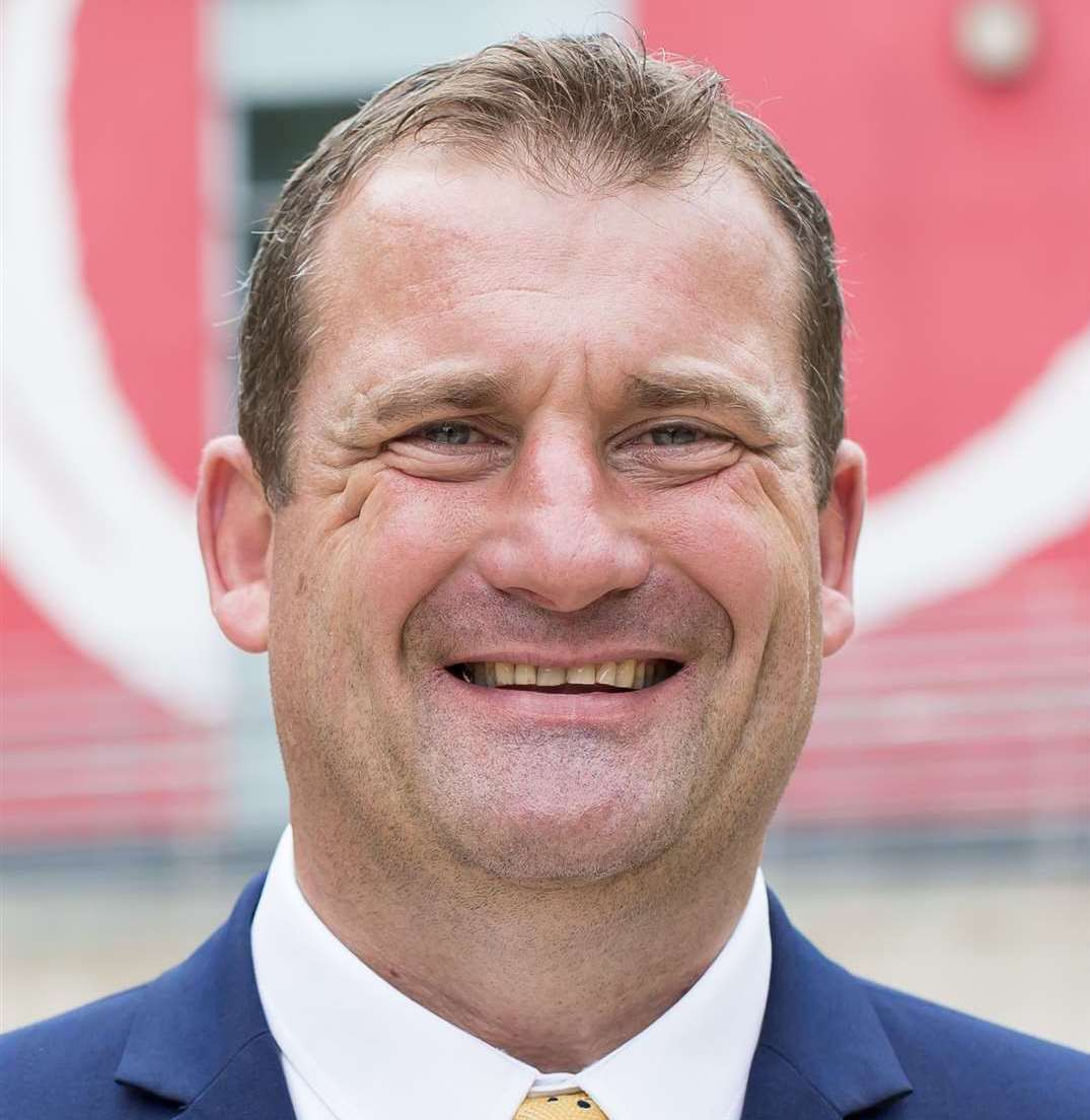 WEBINAR | How to Be a Champion with Jamie Peacock | Laidlaw Scholars ...